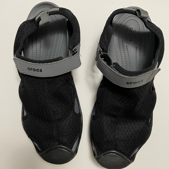 CROCS | Shoes | Crocs Swiftwater Mesh Sandal Womens Size 1 Blackslate ...